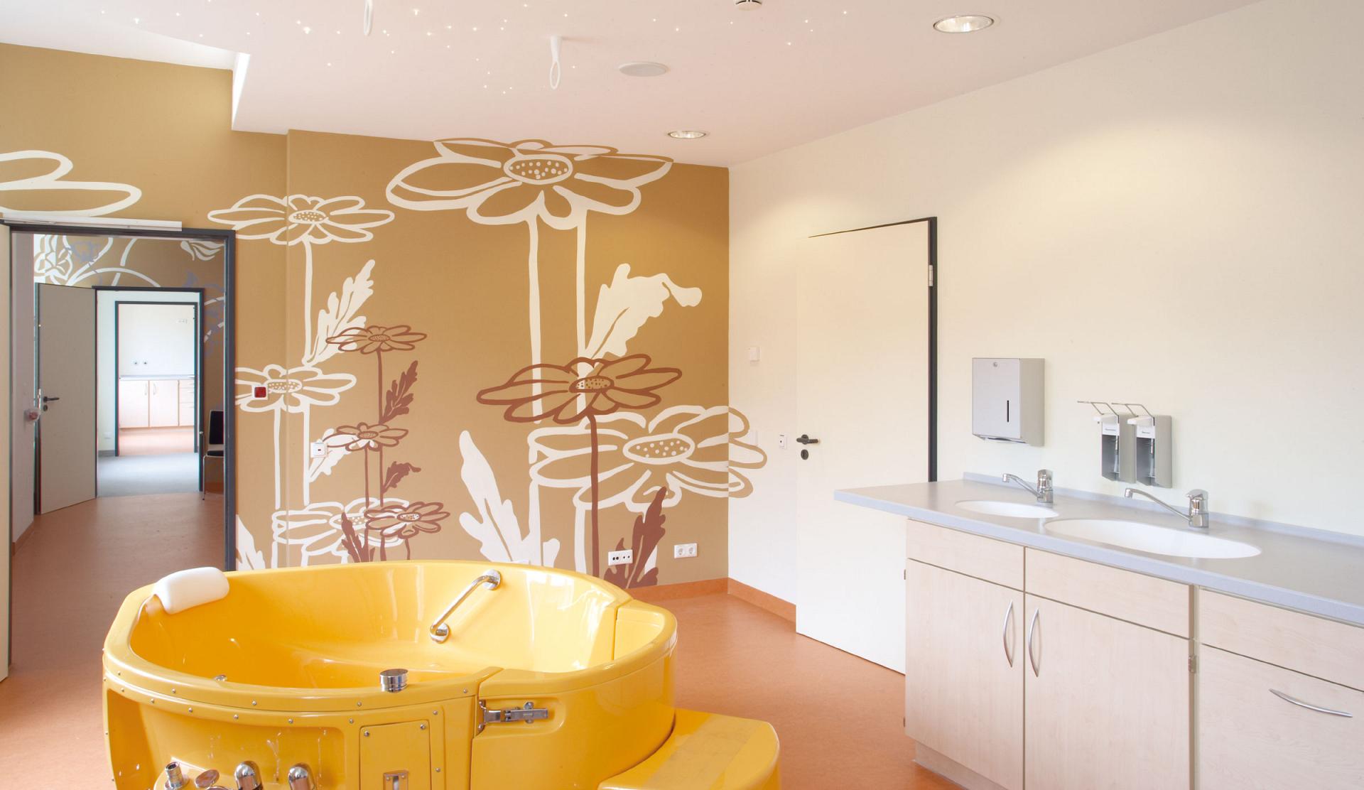 Healthcare lighting - LED lighting for healthcare by TRILUX