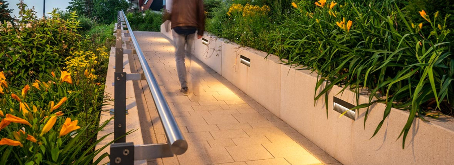 Invego LED - Productos - TRILUX Simplify Your Light